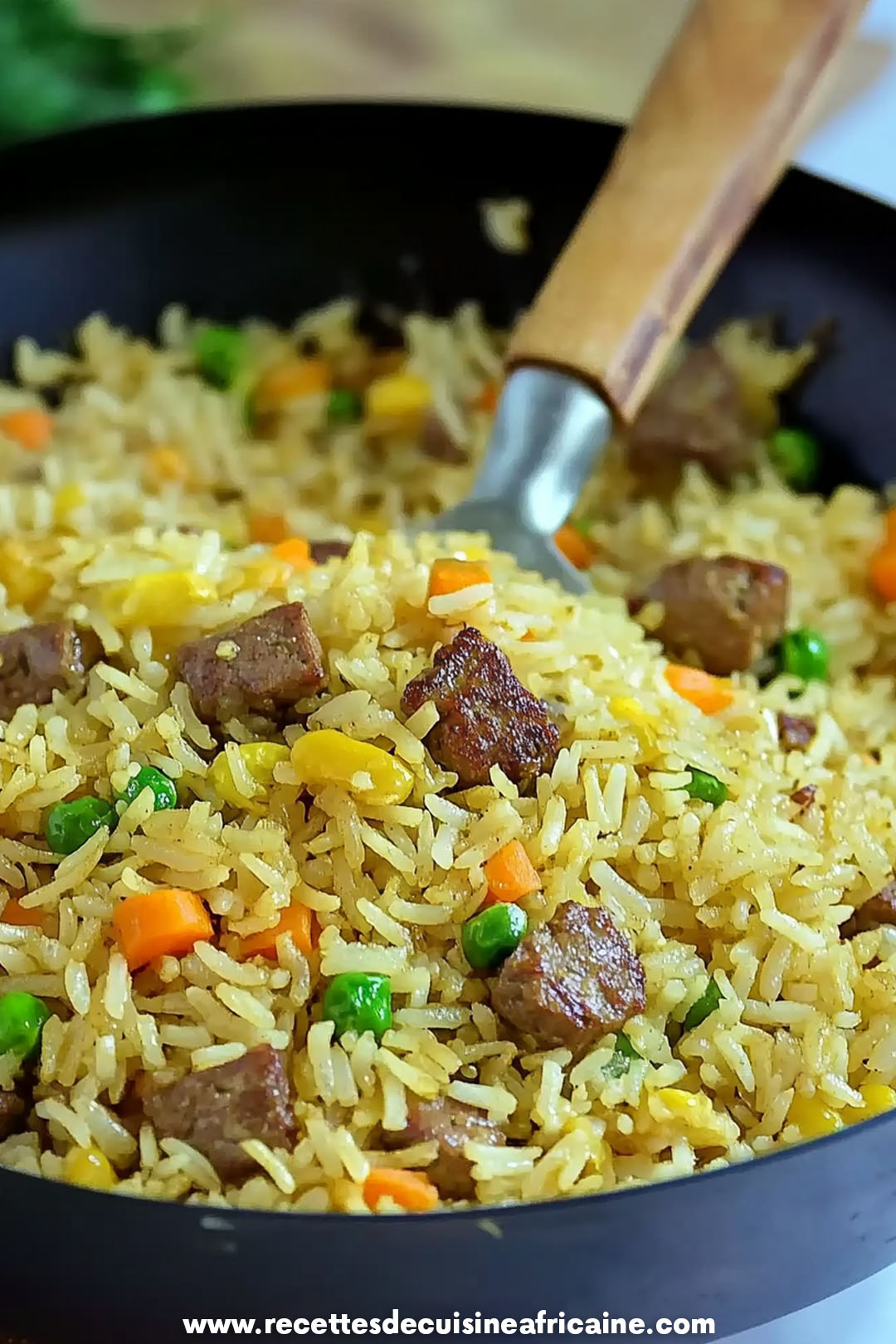 Le Riz Frit Nigérian: Saveurs et Couleurs - Recettes de Cuisine Africaine